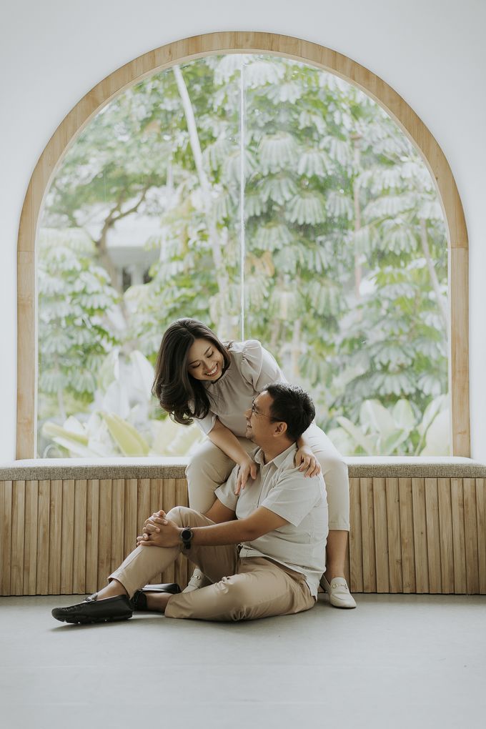 Prewedding Mardenia & Yana at Dharmawangsa Studio by Warna Project ...