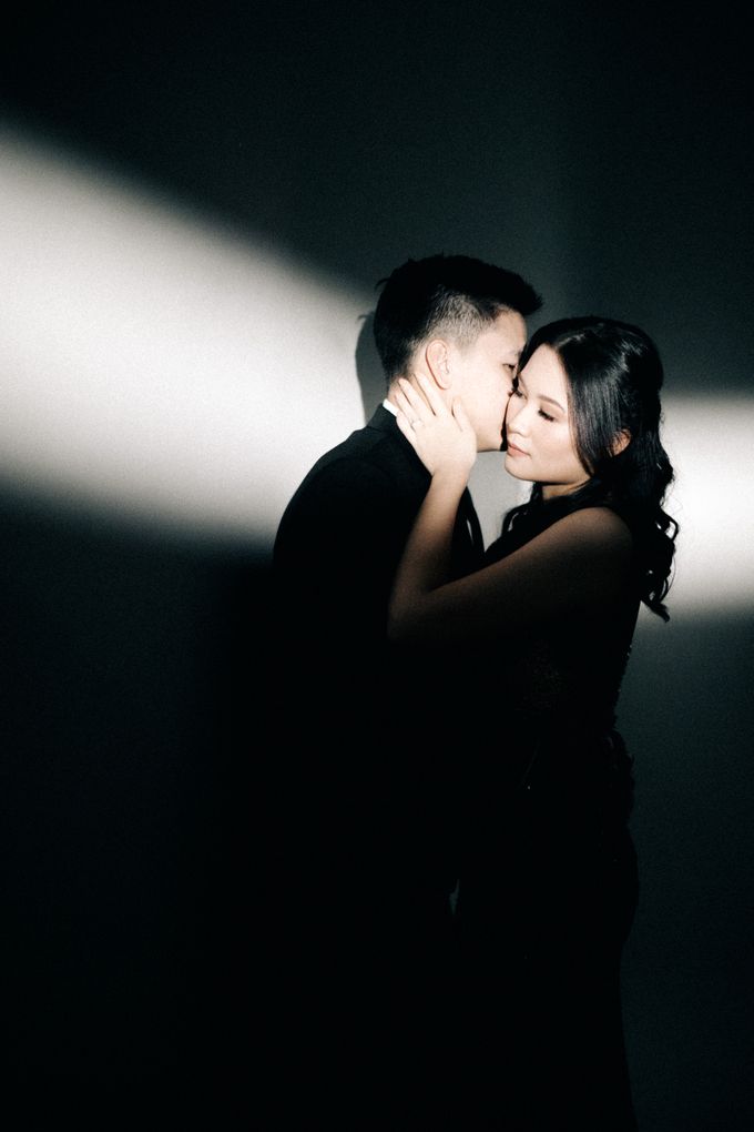 Intimate Session Of Jonathan & Adeline by Nocture | Bridestory.com