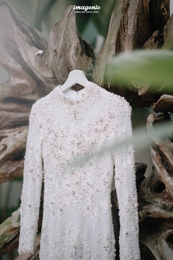 The Wedding of Dinda and Rey by Azila Villa | Bridestory.com