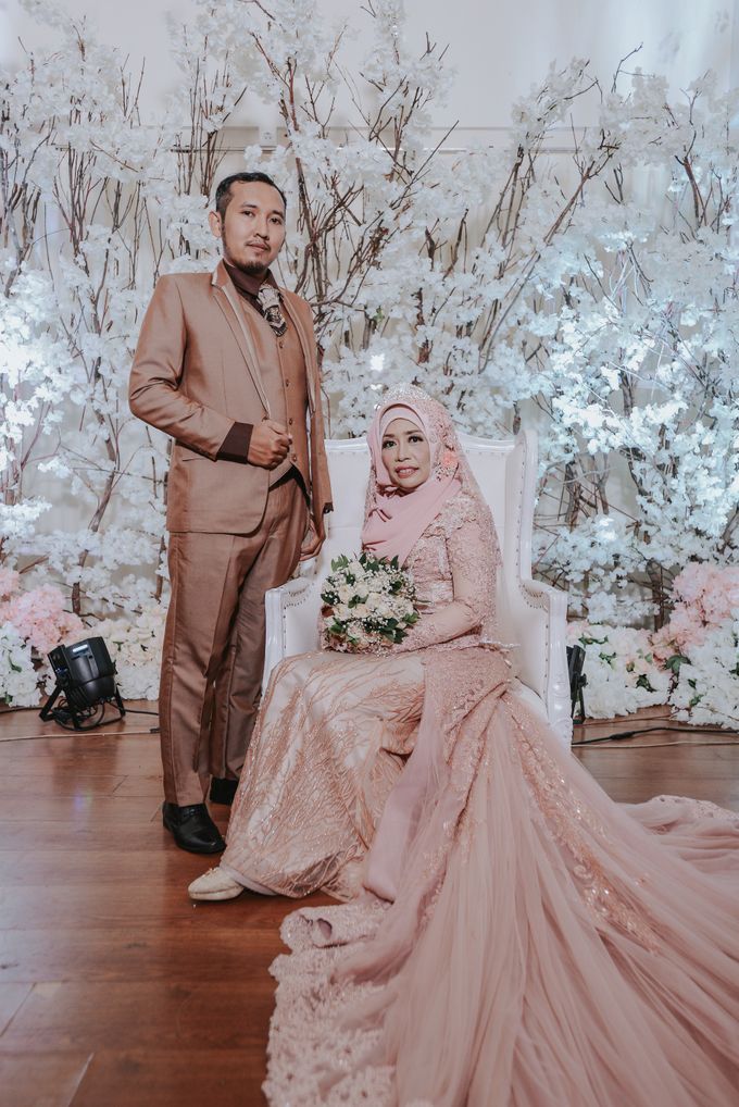 Kebaya Resepsi Pink Muslimah Tining & Budi by LAKSMI 0817 0370 7670 ...