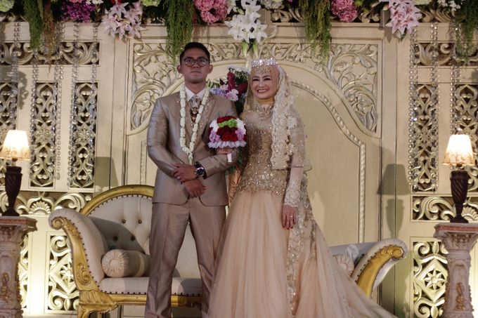 Kebaya Resepsi Gold - Balqis by LAKSMI 0817 0370 7670 | LAKSMI - Kebaya ...