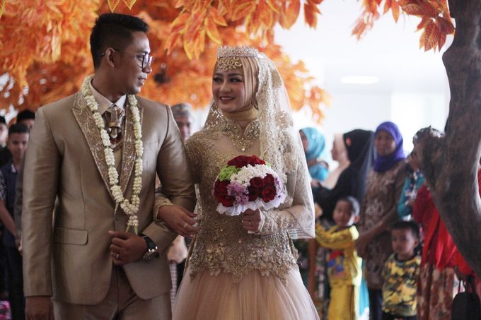 Kebaya Resepsi Gold - Balqis by LAKSMI 0817 0370 7670 | LAKSMI - Kebaya ...