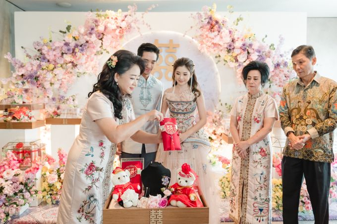 Elika Boen & Jason's Sangjit Ceremony | Iris Photography | Bridestory