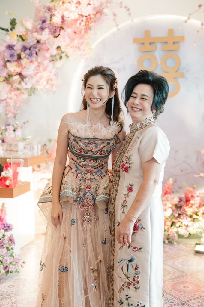 Elika Boen & Jason's Sangjit Ceremony by Iris Photography | Bridestory.com