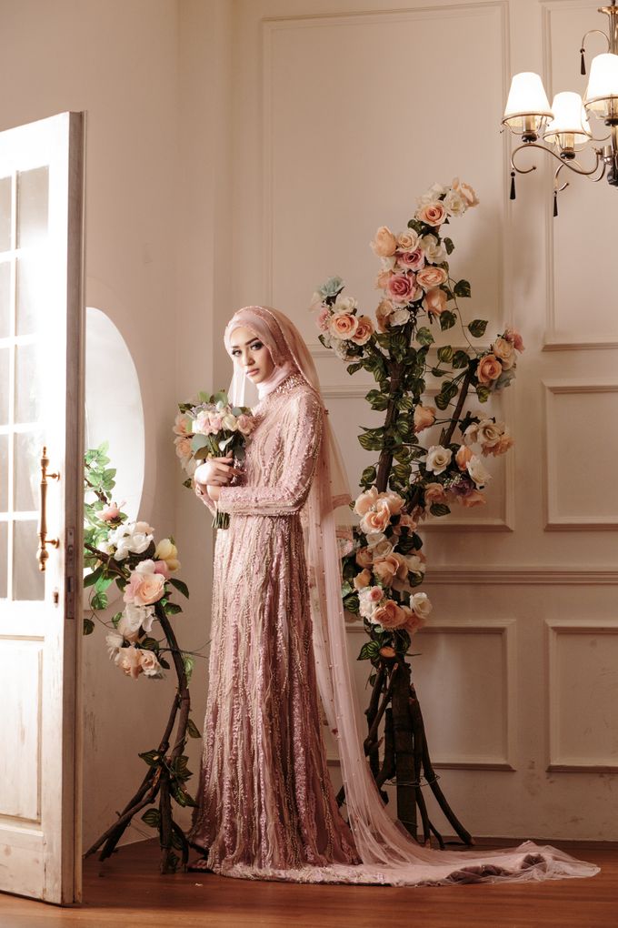 Laksmi New Collection Photoshoot Rustic Pink Dress Tyas | LAKSMI ...