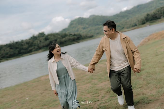 Natasha & Leo Prewedding | Agit and Co | Bridestory