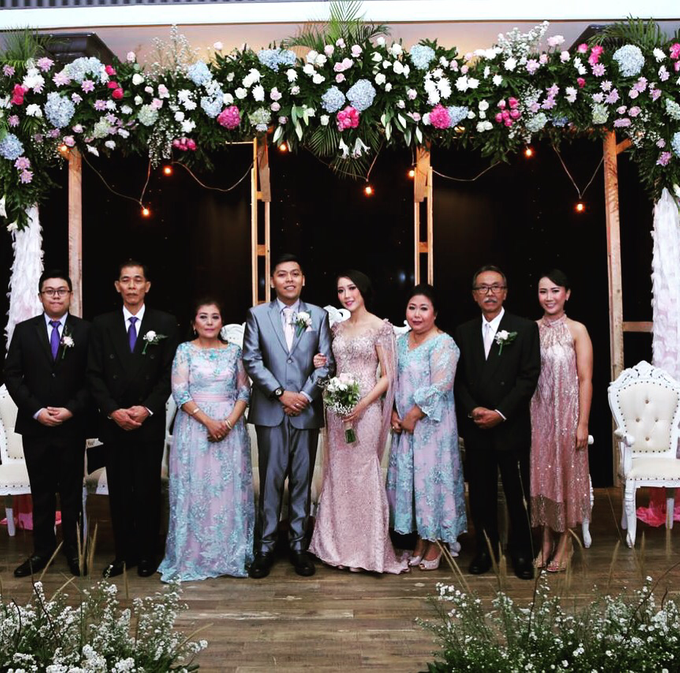 Karin & Derry | Lentera Art Decoration | Bridestory