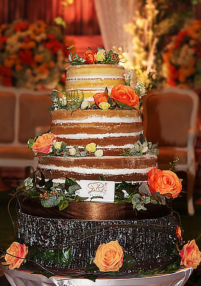 Naked Cake for Iwan & Amel | RR CAKES | Bridestory