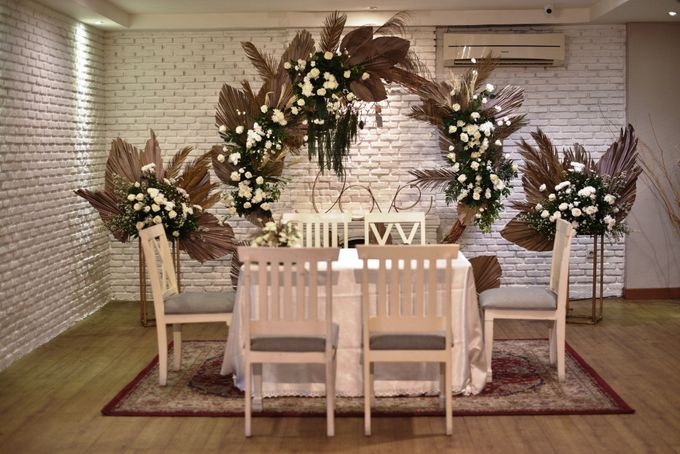 New Normal Decoration Wedding Gege & Hanna by Our Wedding & Event ...