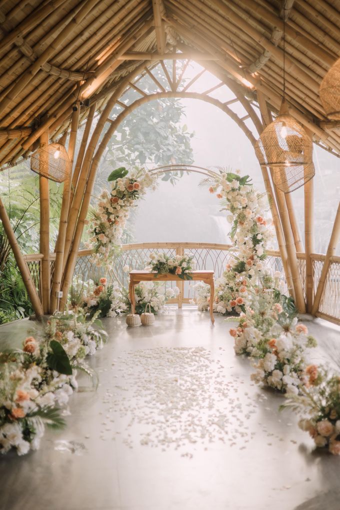 The Wedding of Melissa & Corey | D'Organizer | Bridestory