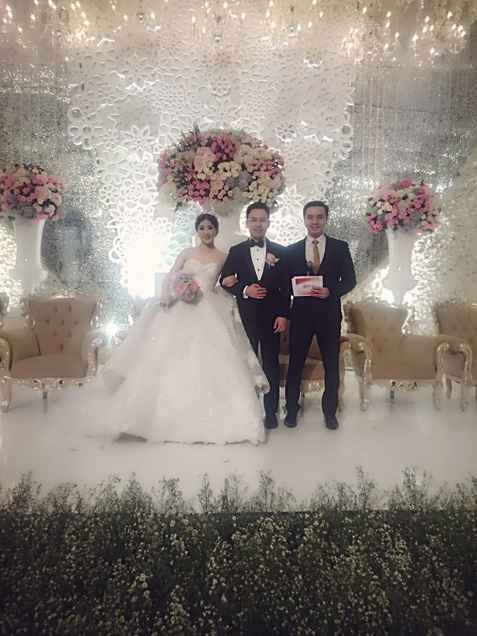 Raffles Ballroom by MC ADI CHANDRA | Bridestory.com