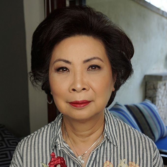 Mrs REGINA Wedding Party Makeup | DEA MUA | Bridestory