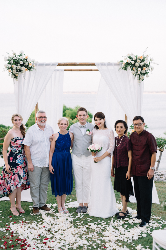 Michael & Yin by R.PHOTOS | Bridestory.com