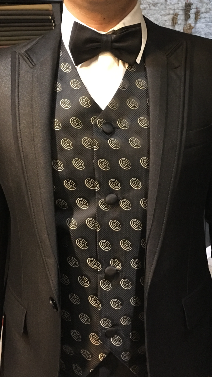 Black | Richard Costume Design | Bridestory