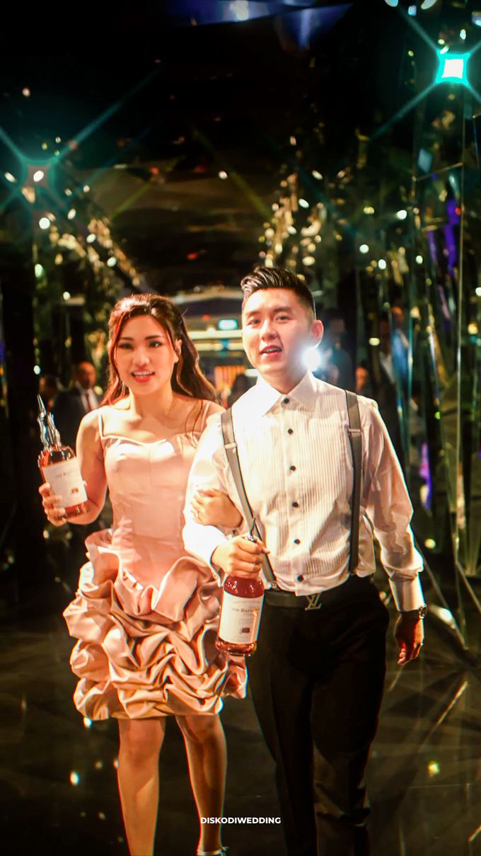 PARK HYATT Jakarta | Ricky & Grace Afterparty | diskodiwedding | Bridestory