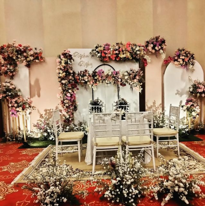DEKORASI AKAD NIKAH / DEKORASI PERNIKAHAN / BACKDROP AKAD NIKAH ...