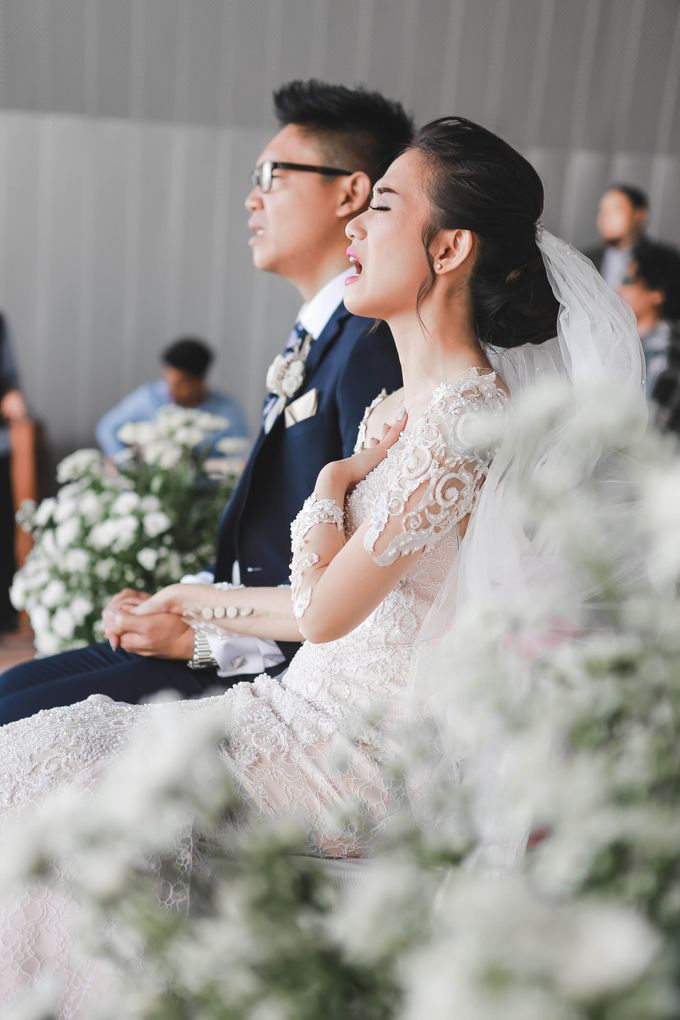 Gracefulness by Couple Story Pictures | Bridestory.com