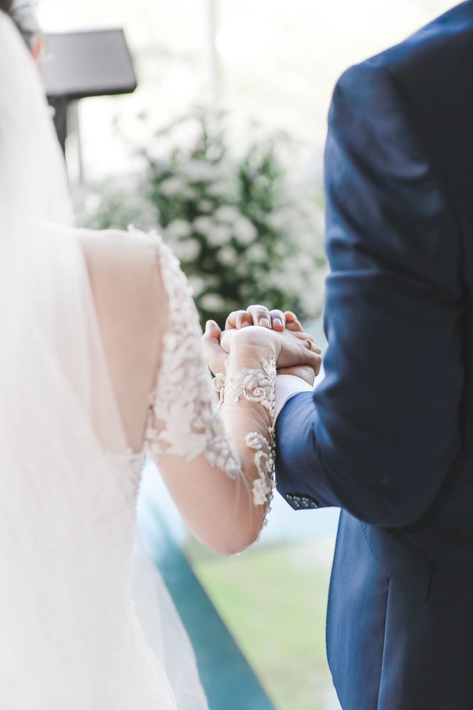 Gracefulness by Couple Story Pictures | Bridestory.com