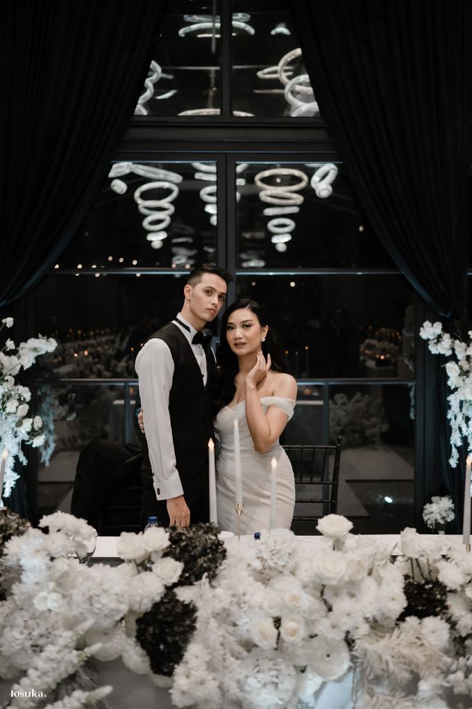 The Reception of Safina and Max by Boenga Couture | Bridestory.com