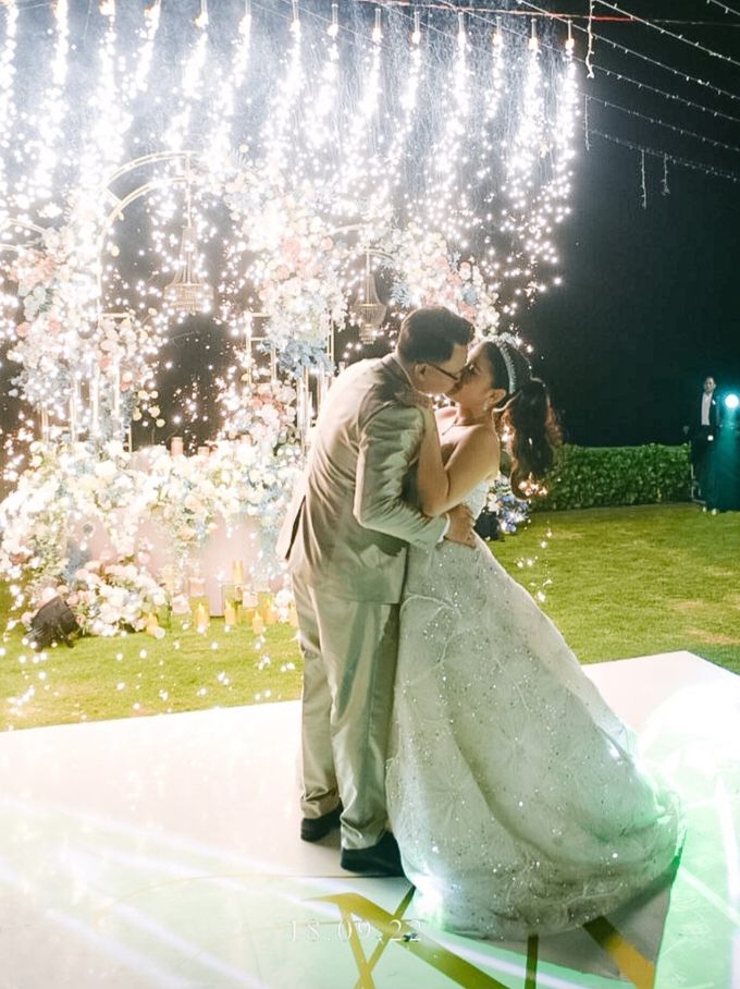 Fran & Marsela by Vido Sim | Bridestory.com