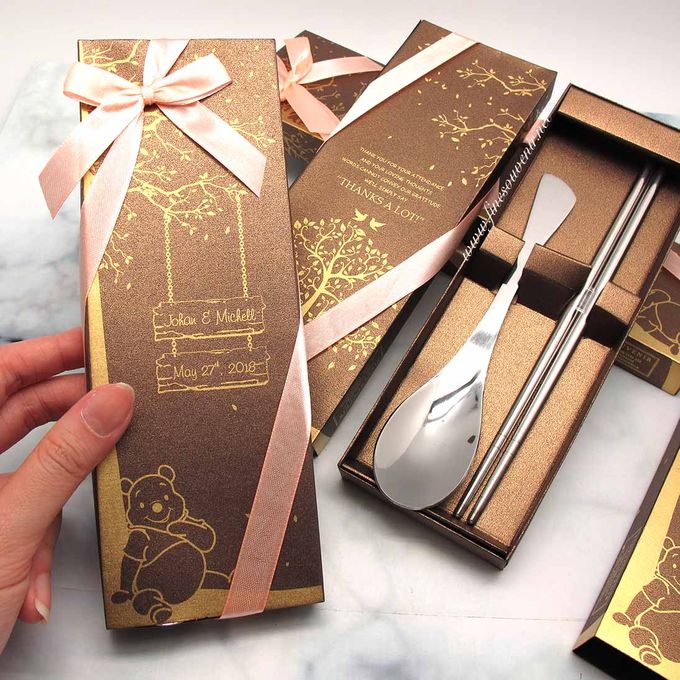 Spoon & Chopstick Include Personalised Box | Fine Souvenir | Bridestory