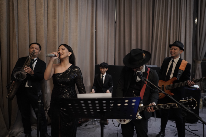 Side Coustic at chakra venue by Side Entertainment | Bridestory.com