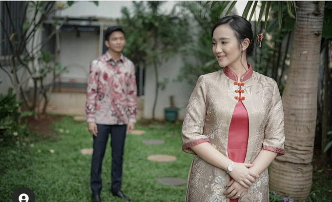 Sangjit dress by stella atelier | Bridestory.com