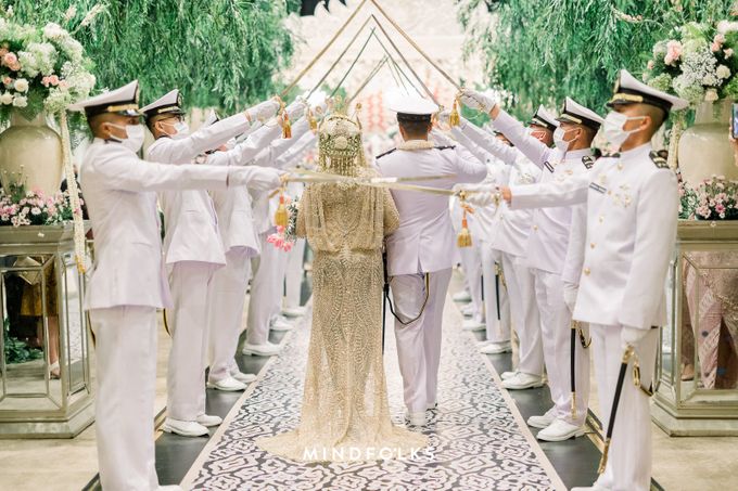 Adat Sunda Wedding Reception Cindy Yodi | theSerenade Organizer ...