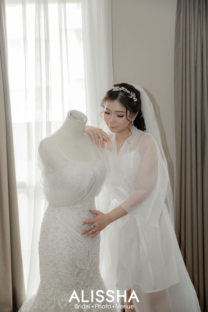 Wedding Day Jenifer - Andre at eL-Royale by Alissha Bride | Bridestory.com