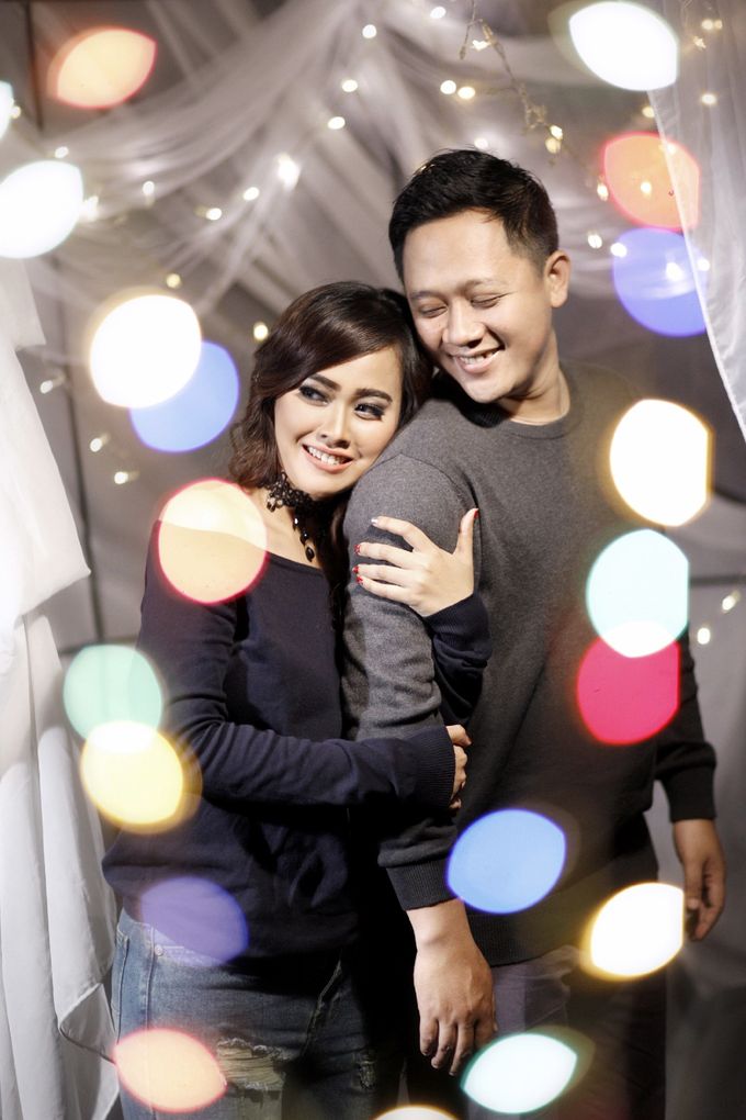 INDOOR STUDIO PREWEDD by Mammoth Studio | Bridestory.com