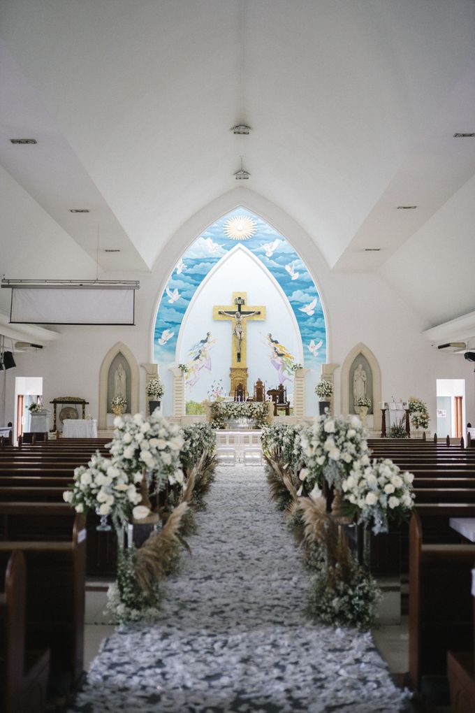 The Wedding of Nadya & Fomal by Varawedding | Bridestory.com