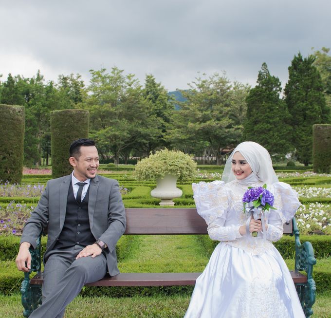 The secret garden of Teguh - Via by Sisi Lou Makeup Artist | Bridestory.com