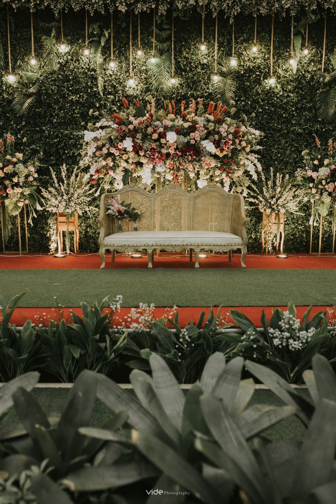 GEDUNG ANTAM by Kinang Kilaras Wedding | Bridestory.com