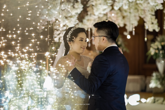 Julius + Julia Wedding | Wedding Factory | Bridestory