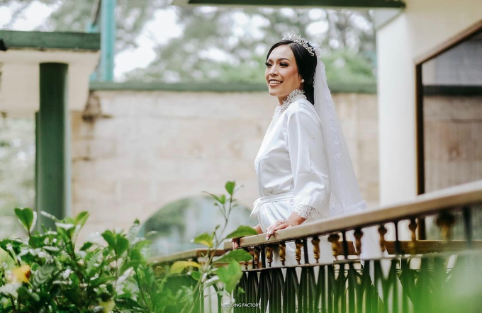 Daniel + Uli wedding by Wedding Factory | Bridestory.com