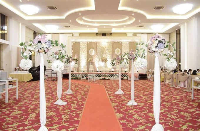 Raflesia Ballroom by SAVERO WEDDING BOGOR | Bridestory.com