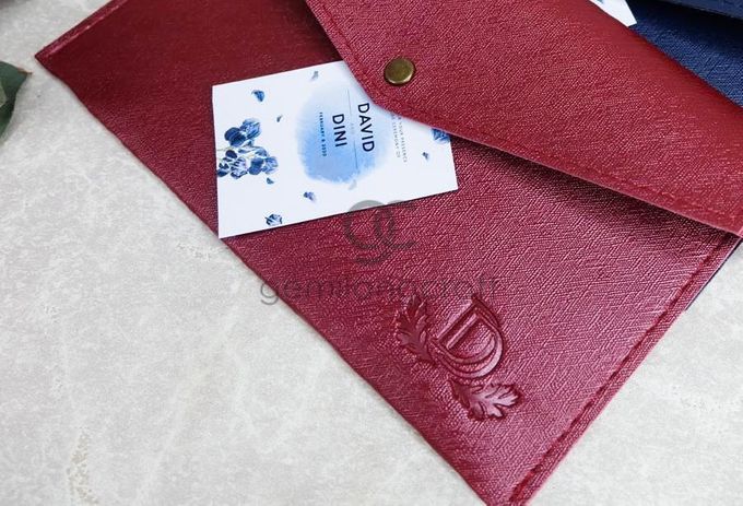 Prada envelope for david & dini by Gemilang Craft | Bridestory.com