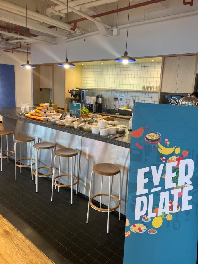Company Gathering by Everplate | Bridestory.com