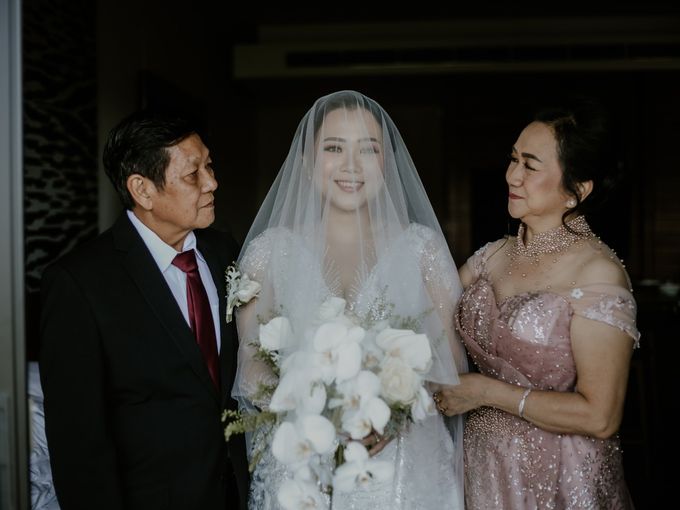 The Wedding of Reilly & Meilisa by The Right Two | Bridestory.com