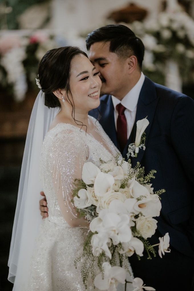 The Wedding of Reilly & Meilisa by The Right Two | Bridestory.com