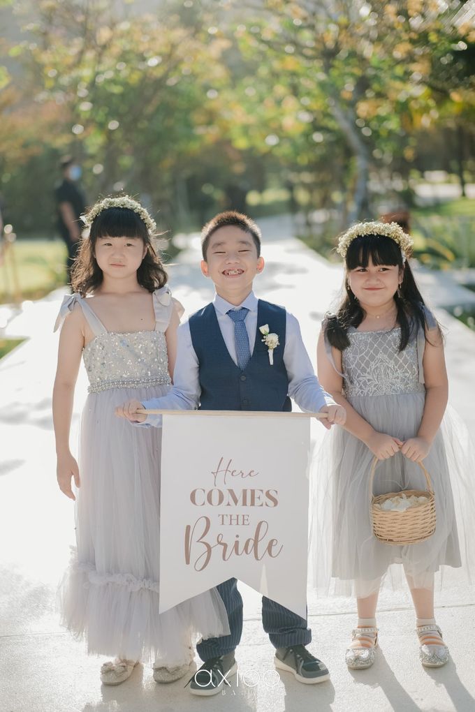 The Wedding of Johan & Adeline by The Right Two | Bridestory.com