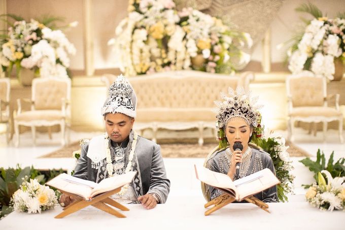 The Wonderful of Aceh Wedding | Menara Mandiri by IKK Wedding | Bridestory