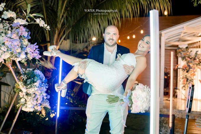 The Wedding Of Wanda & Scott by Villa Srimanganti | Bridestory.com