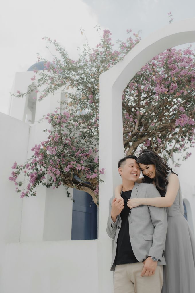 Nick & Rini Jogja Prewedding by Levin Pictures | Bridestory.com
