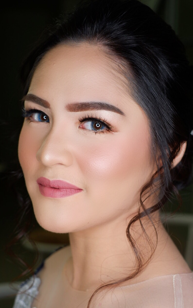 Makeup for Graduation | makeupbyyobel | Bridestory