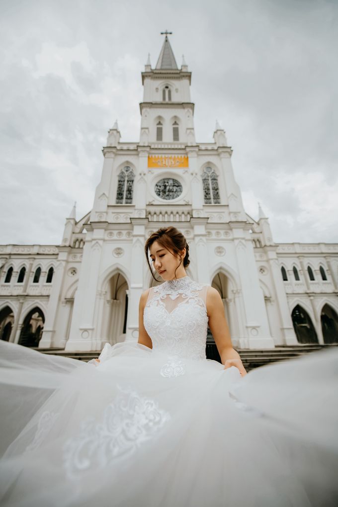 Chijmes Wedding by GrizzyPix Photography | Bridestory.com