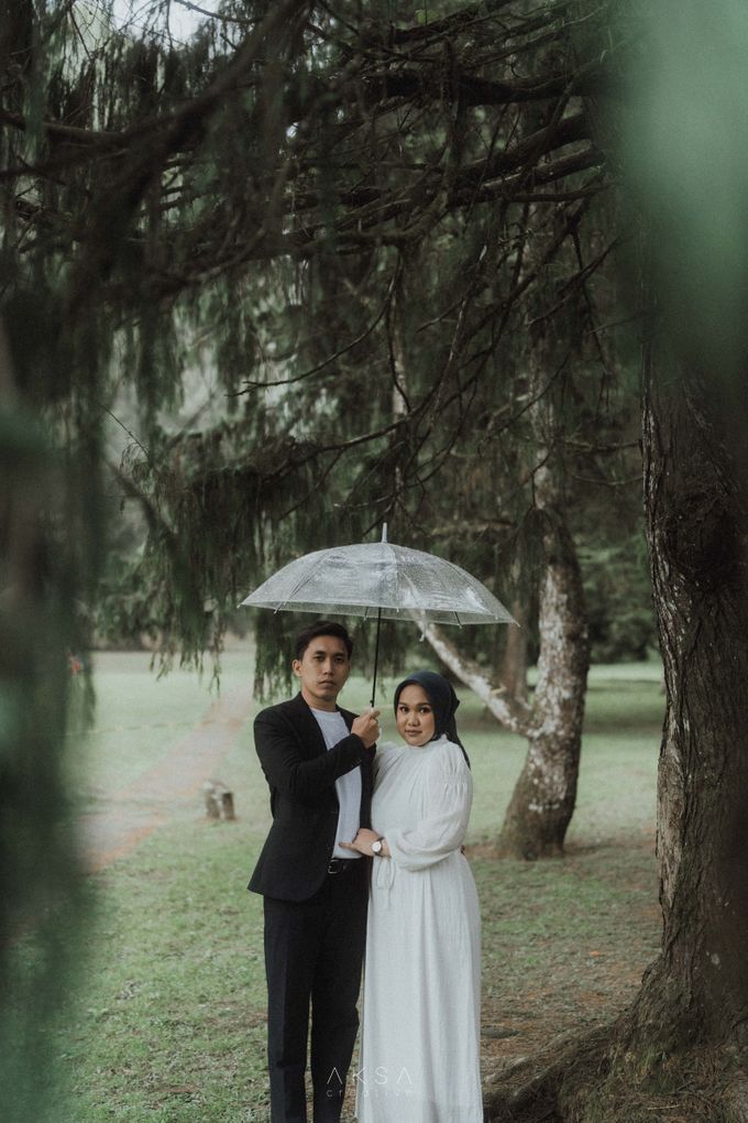 Zia & Ricky Prewedding Bali Part 1 by AKSA Creative | Bridestory.com