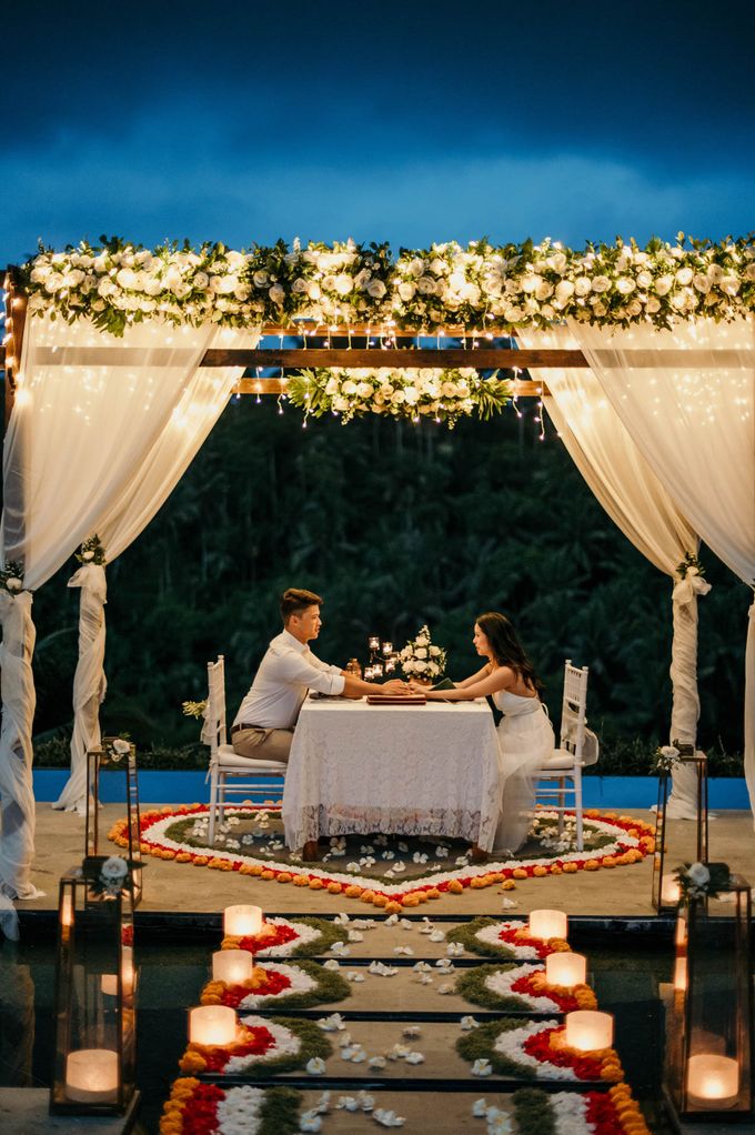Lillian & Chris: Selebrasi Pernikahan Elopement di Air Terjun Tibumana ...